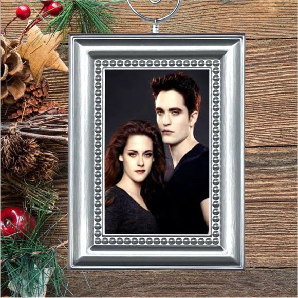 Holiday | Twilight Bella And Edward Cullen Christmas Tree Ornament ...